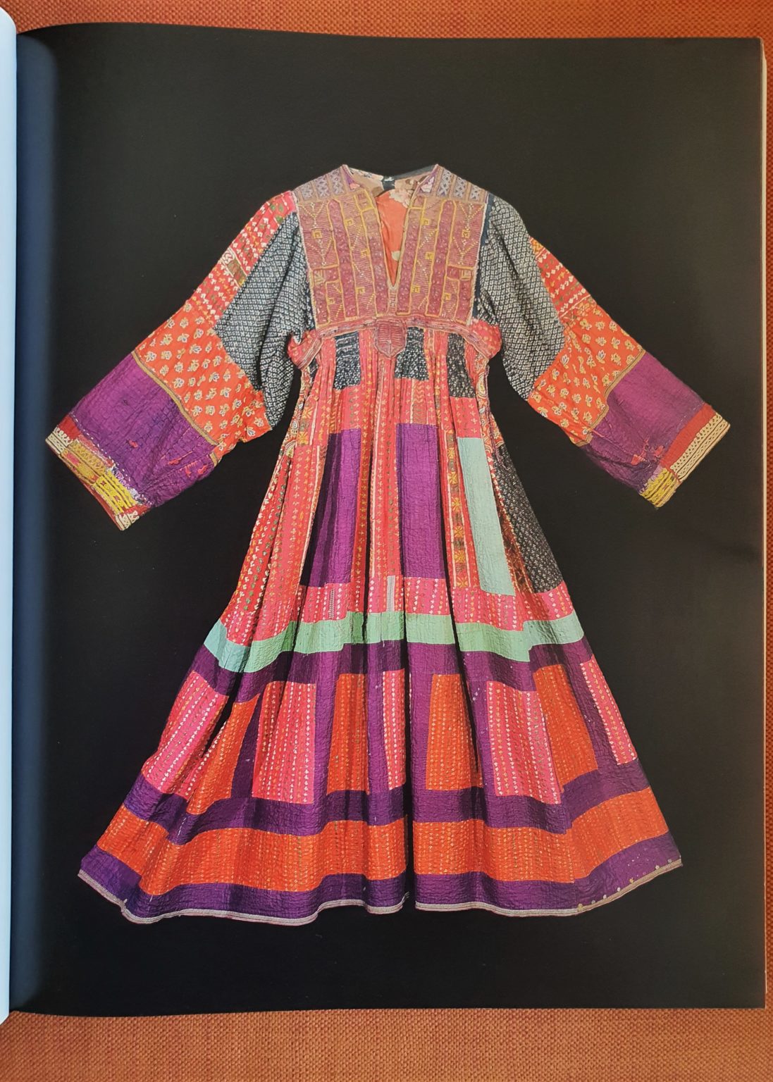 Book Review: A Story of Islamic Embroidery - The Zay Initiative